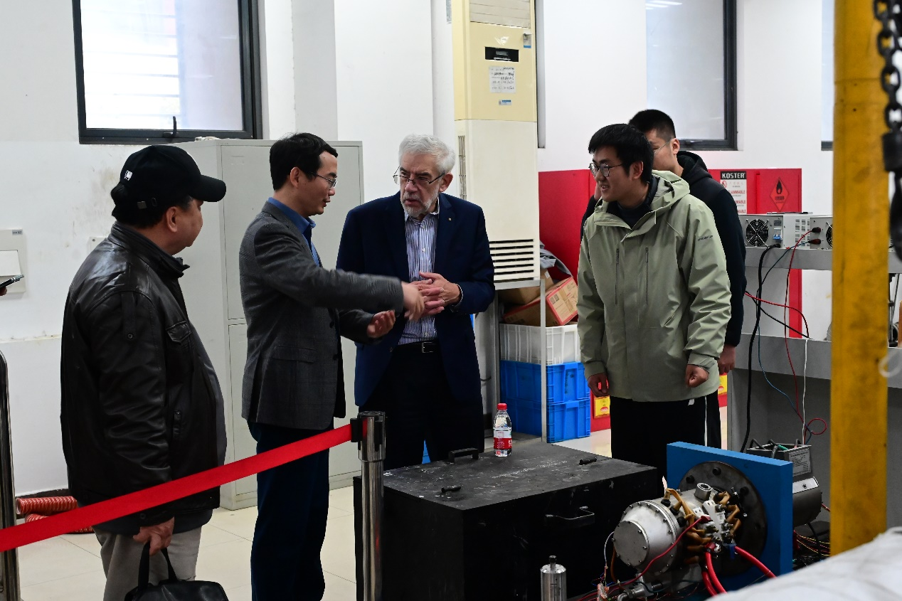 美国国家工程院院士、威斯康星大学麦迪逊分校Thomas M. Jahns教授访问我校并作“全球名师讲坛”报告